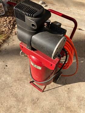 COLEMAN 6311 Air Compressor Powermate